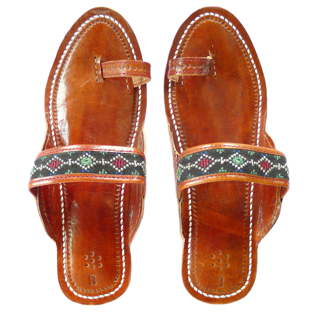 Handcrafted Enlightened Leather Chappals – Soulié